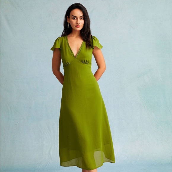 Dresses | The Green Ruched Trim Poet Sleeve Midi Dress With Tie | Poshmark